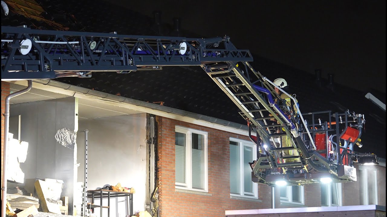 Woning explodeert in Meppel(Video)
