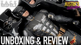 Hot Toys Batman Tactical Suit 2.0 Zack Snyder's Justice League Unboxing & Review