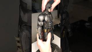 BATMAN JL TACTICAL SUIT HOT TOYS 1/6