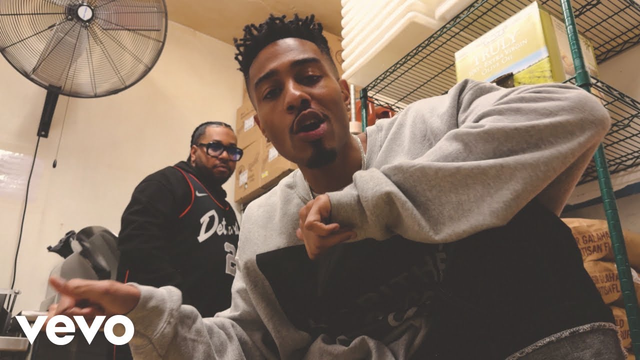 MixtapeMonkey | The Cool Kids - Foil Bass