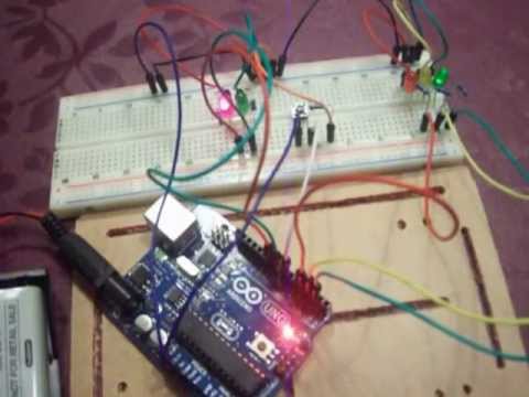 Semáforo para peatones (Arduino) | Aula Elaborobot
