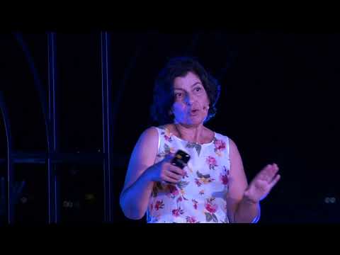 Μία γνωριμία με την Καβάλα | Dimitria Malamidou | TEDxKavala - Video Explode