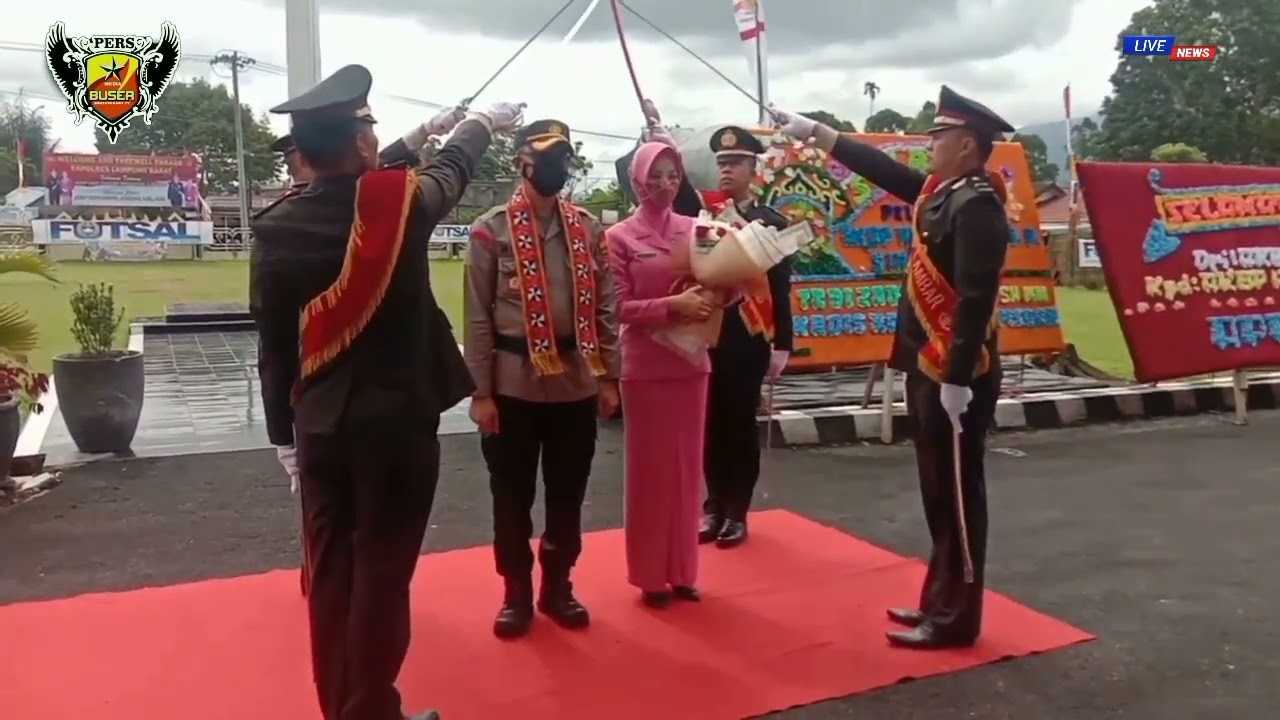 Suasana Penuh Haru Warnai Acara Pisah Sambut Kapolres Lampung Barat