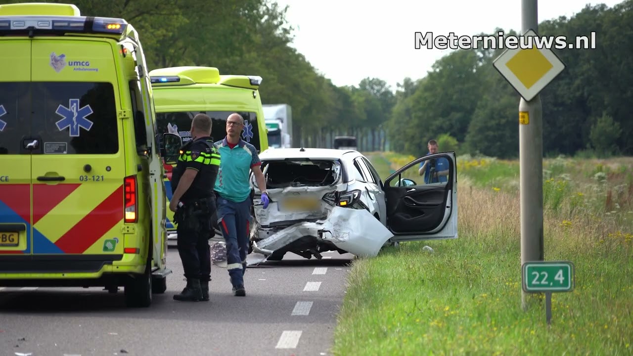Vier gewonden onderwie 2 kinderen na ernstig ongeluk N386 Bunne (Video)
