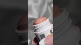 Milk Makeup Highlighter in Shade Turnt: Swatches & Review! ✨ #milkmakeup #makeup