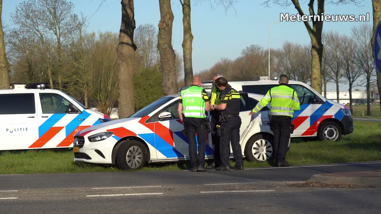 Vrachtauto verliest tank. Fietser komt om het leven in Grijpskerk(Video)
