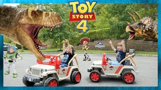 Dinosaur Patrol Ultimate Toy Story 4 Adventure | Buzz Lightyear vs Giant T-Rex | Dinosaurs for Kids