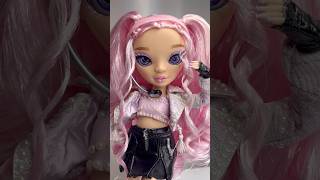 Let’s restyle Rainbow High doll Minnie Choi #shorts #rainbowhigh #hair #cleaning