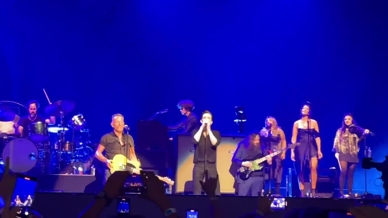 Bruce Springsteen Joins Killers On Stage At MSG Concert