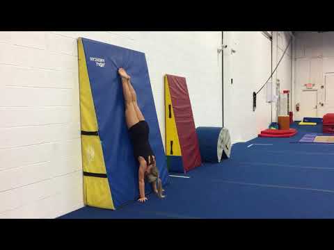 Spiderman Handstand – TumblingHomework.com