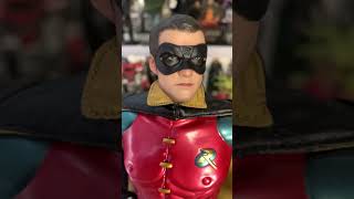 BATMAN FOREVER!!! Vistazo al HOT TOYS de ROBIN