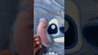 I just can’t with that smile ???? #stitch #lilo #liloandstitch #pillow #blanket #gift #girlfriend