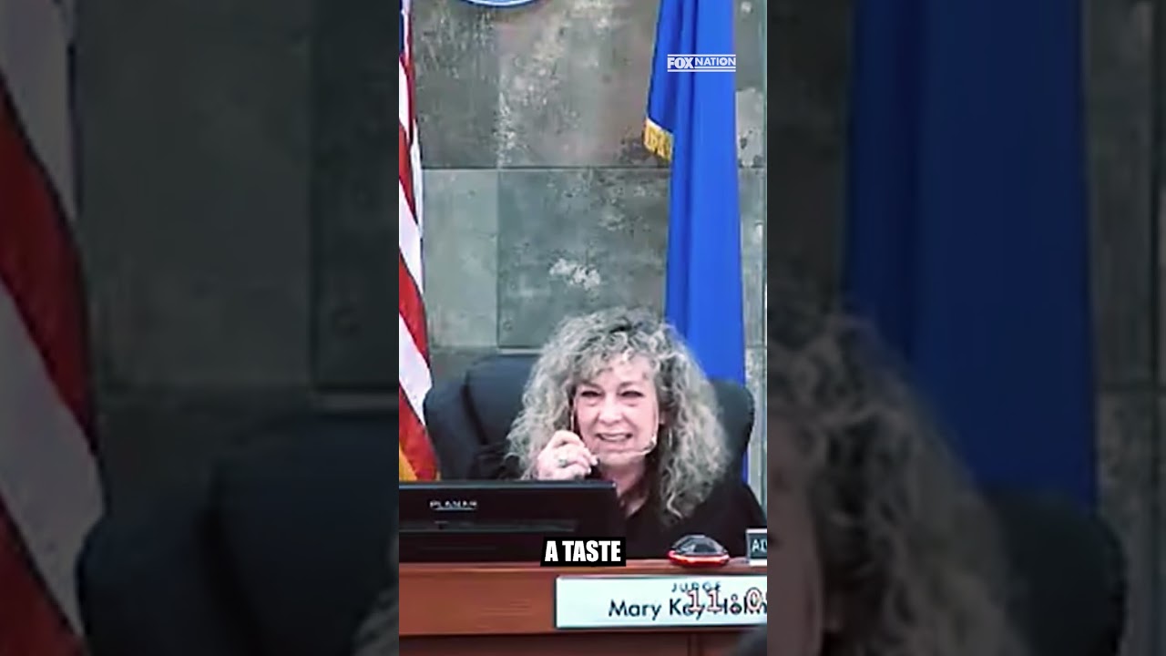 Shocking Courtroom Attack: Defendant Leaps Over Bench to Tackle Judge