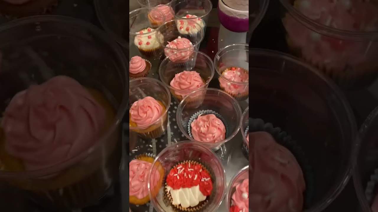Cupcakes packaging #cupcakes #baking #cake #cakedecorating #unstoppable #viral #cakedesign #shorts
