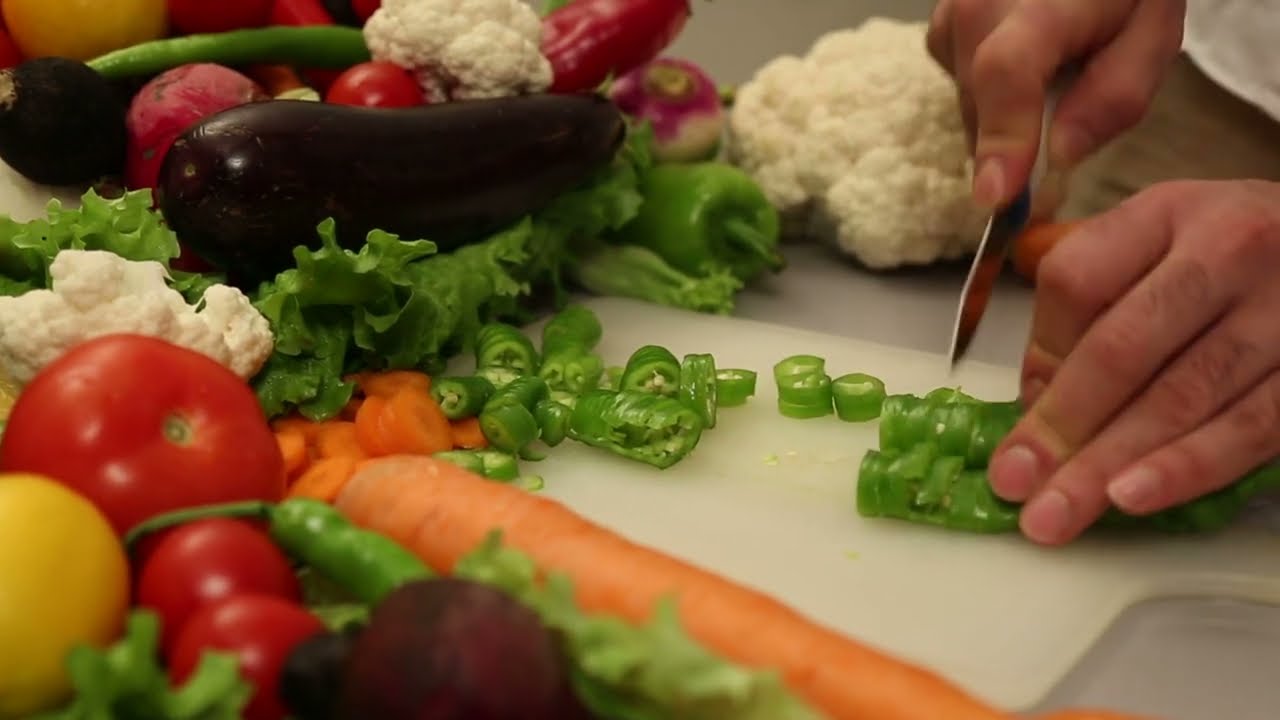 Videos reverse cooking in the kitchen