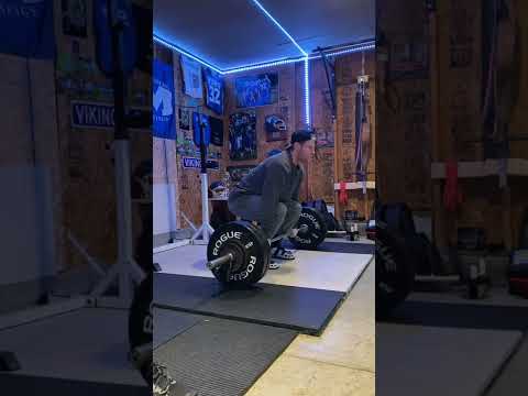 116kg(255lbs) clean doubles. Light practice.