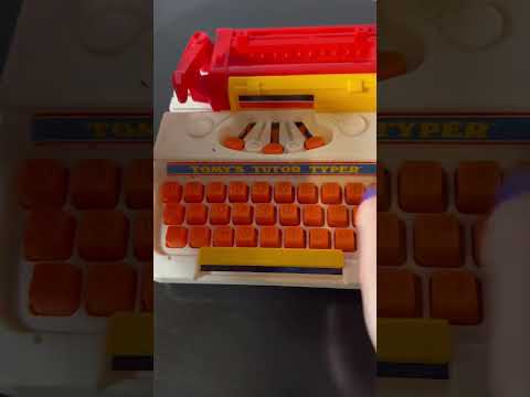 Sounds of my childhood #nostagia #tomy #typewriter #shorts