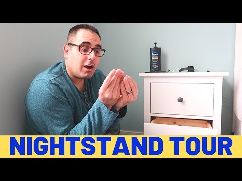 WHAT'S IN MY NIGHTSTAND TOUR?!