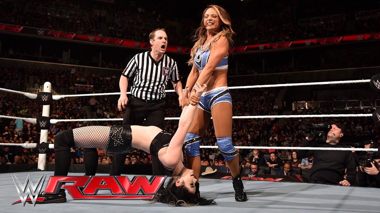 Paige vs. Emma: Raw, March 28, 2016