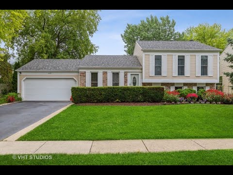 1225 Country Side Dr , Algonquin, IL