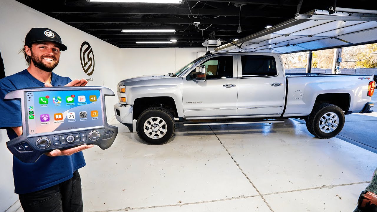 Installing a HUGE Apple CarPlay Head Unit! (2014-2018 Chevrolet Silverado/GMC Sierra)