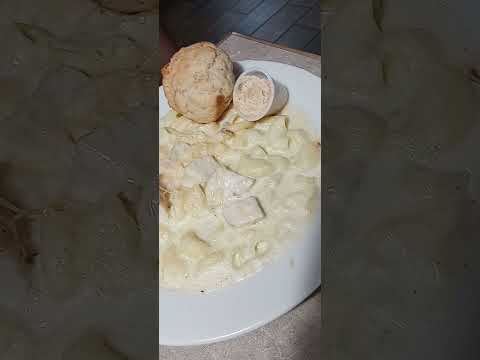Cake & Cubby & i give InterUrban in Chickasha Oklahoma a mediocre D- .Overpriced & Overrated.