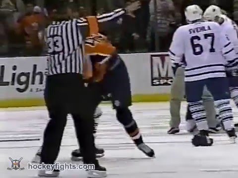 Tie Domi vs. Eric Godard, December 06, 2002 - Toronto Maple Leafs vs ...