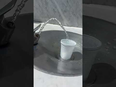 #zamzam #water #khanakaba #macca #makkah #youtubeshorts #shorts #naat