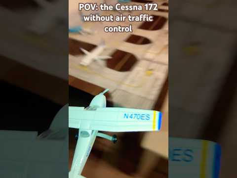 Cessna 172 without ATC π#aviation #aviator #airport #busy #cessna #plane #shorts #video #small