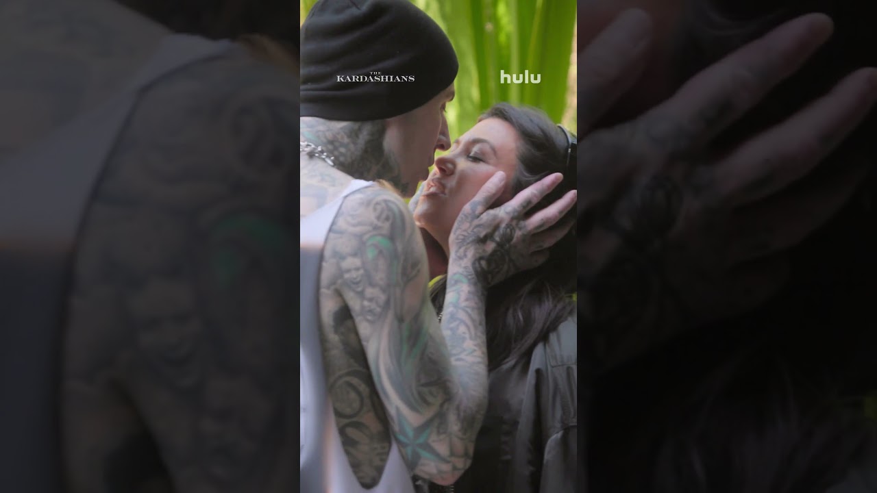 That's quite an audience, Kourtney 😂 | The Kardashians | Hulu #shorts