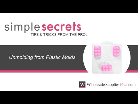 How to Remove MP Soap from Plastic Molds {Simple Secrets}