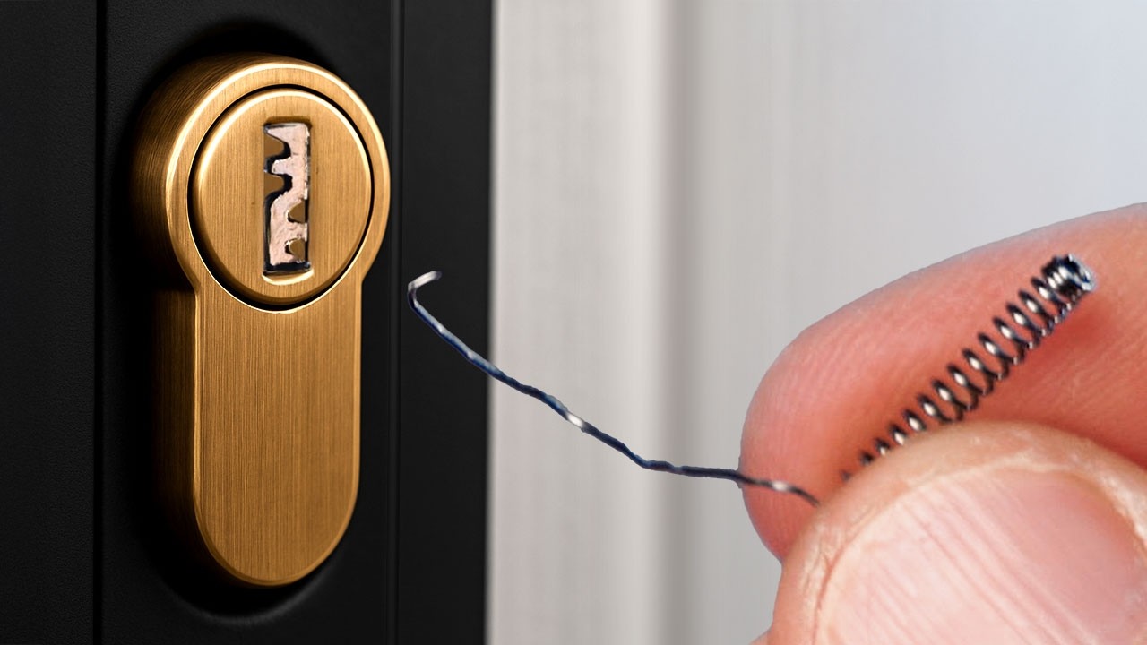 Broken Key? Don’t Call a Locksmith — This Trick Saves You $150+! (All lifehacks)