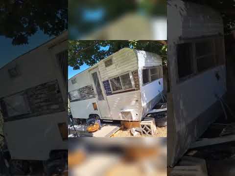 $500 Vintage Camper Salon Guest House Conversion