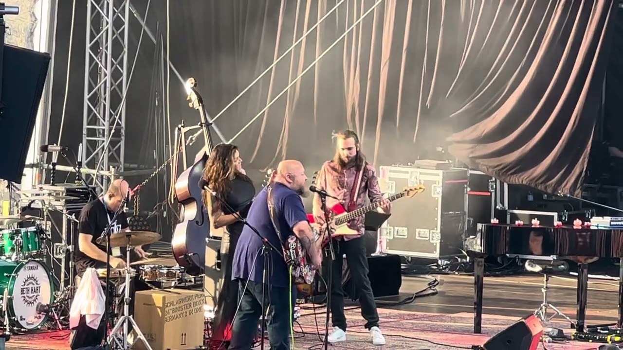 Renewing our Musical Share thread - Page 26 - Off Topic - Chronicle Forums