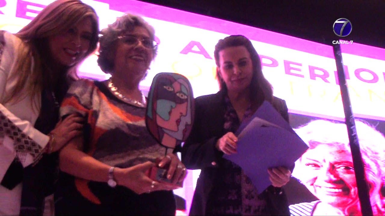 Reconocen a la periodista Sara Lovera, tras combatir por casi seis ...