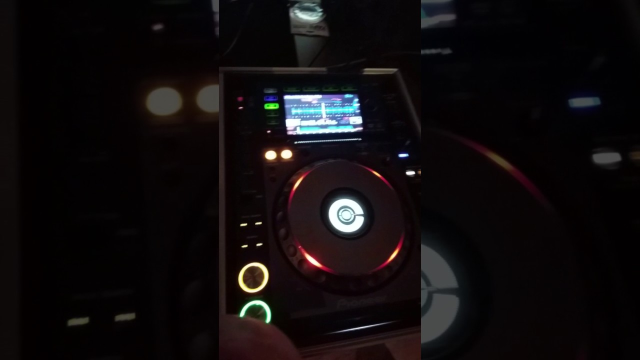Cdj2000nexus pair with djm900nexus2 and flight case