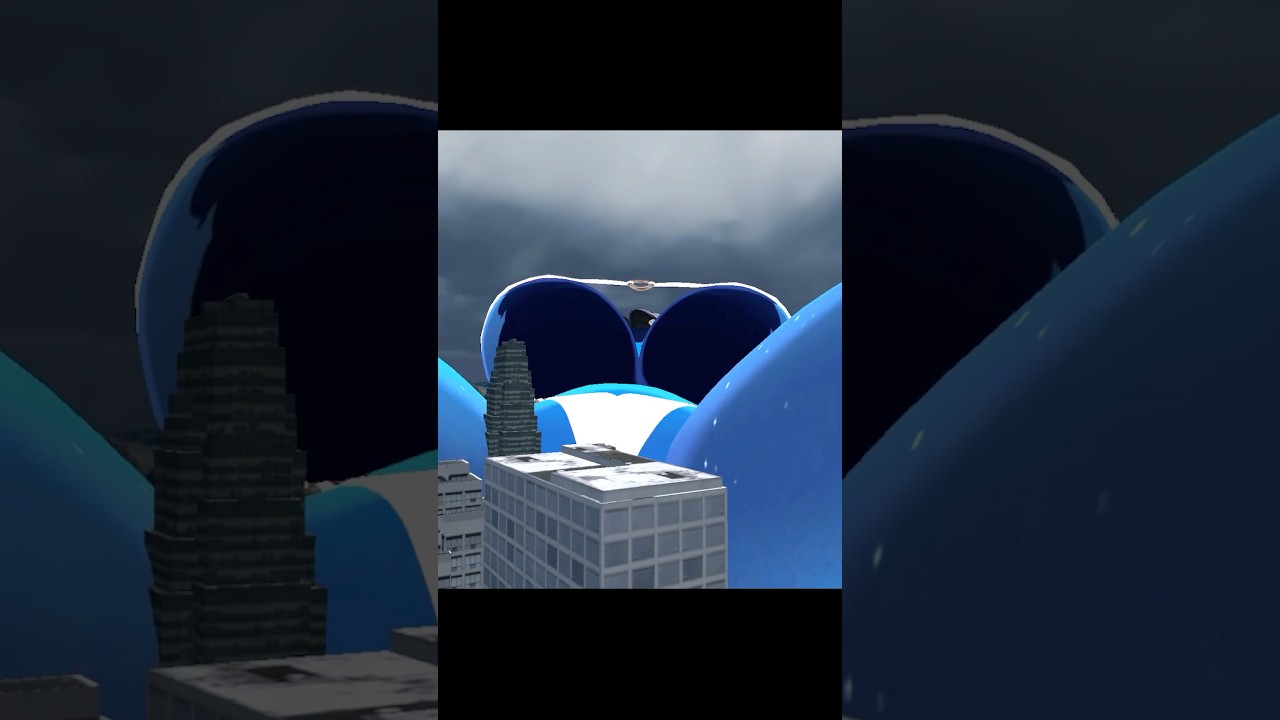 Those are not mountains.. #giantess