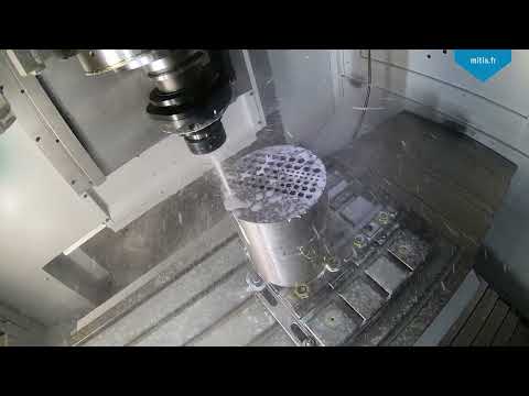 Deep Hole Vibration Drilling - Stainless Steel - Diameter 4 mm, depth = 25 * D