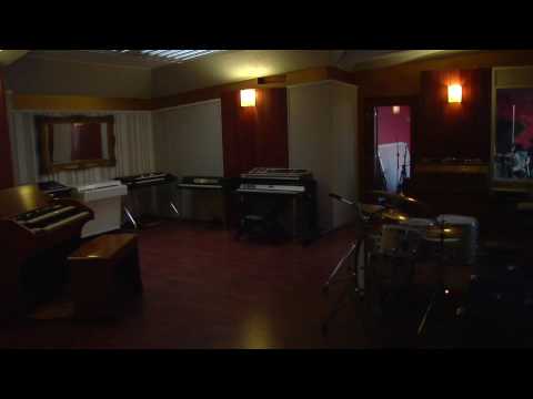 Neve 8108 32 channel Mixing console | Reverb