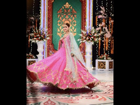 Latest Pakistani Engagement bride look//engagement dresses for girls //fashion // Elegance bolloger