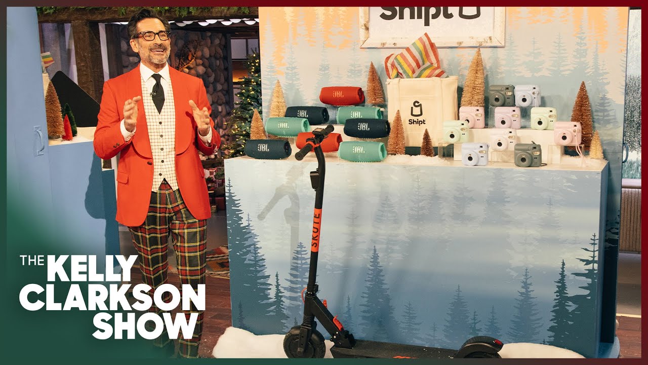 Kelly Clarkson 2025 Holiday Gift Guide Giveaway! | Day 3