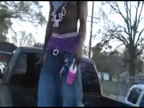 Crack Head THuggn it and lovin it