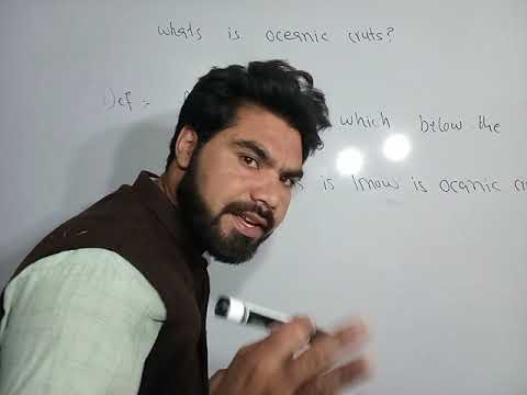 what's is oceanic crust full explanation