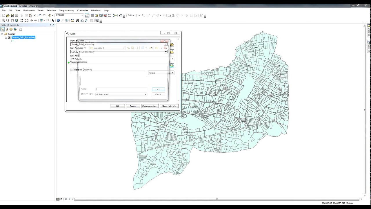 ArcGIS 10.2 - Split - Polygons into individual shapefiles