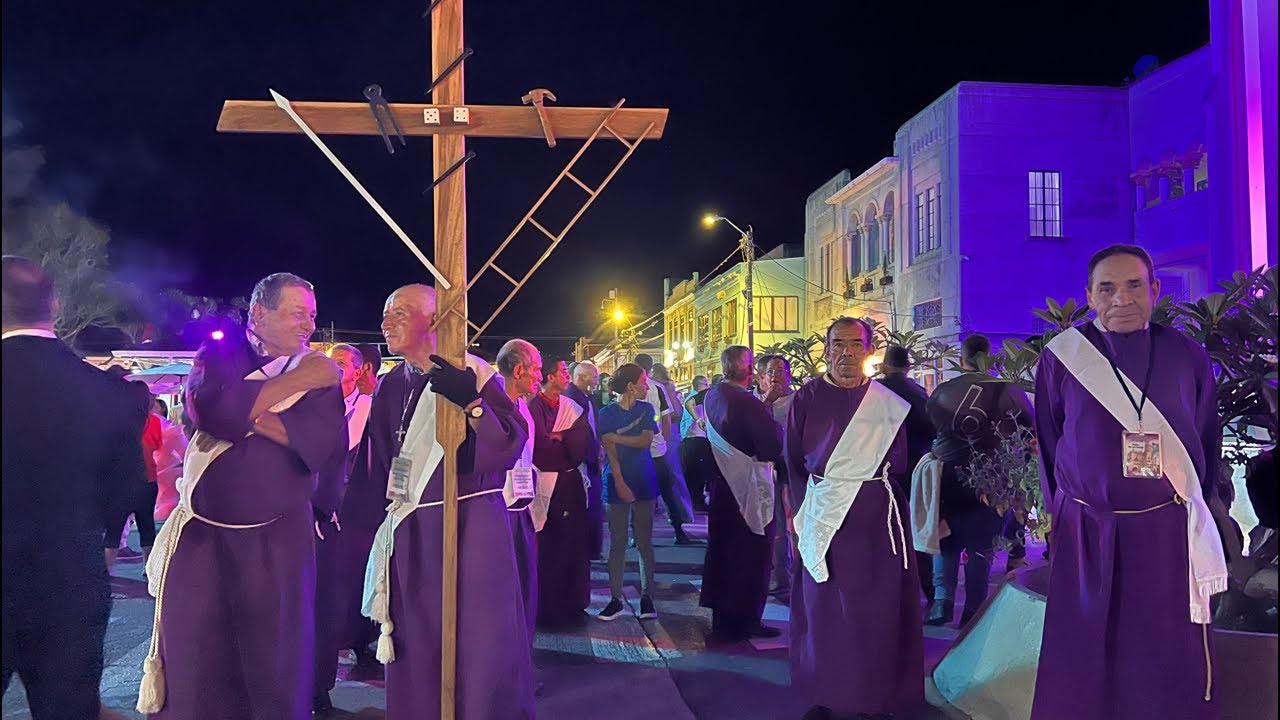 Procesión del Santo Sepulcro, desde Sevilla Valle