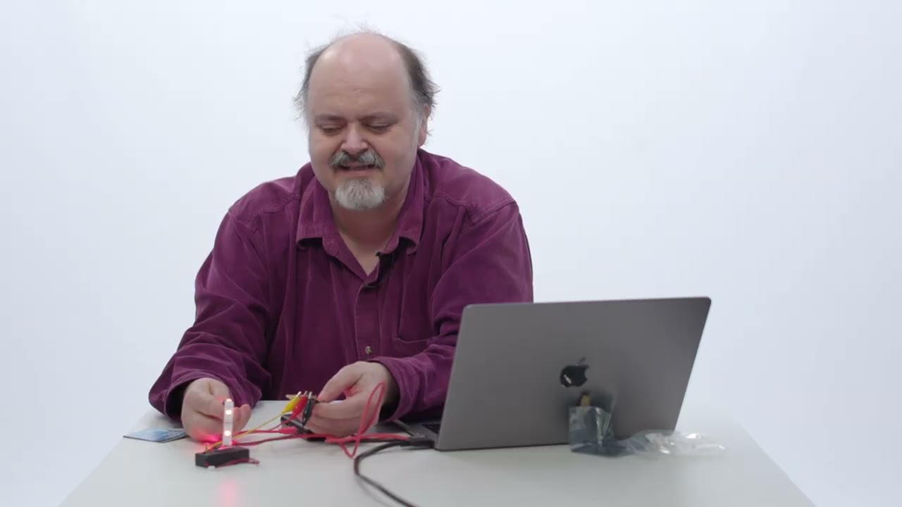 Lesson 3: Interactive Light Control with the BBC Micro:bit