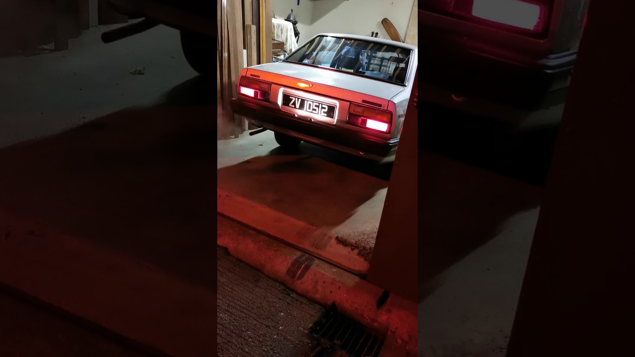 DATSUN SUNNY 1979 COLD START!!