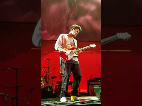 John Mayer's Guitar Strap Falls off mid solo- I Guess I Just Feel Like Outro
