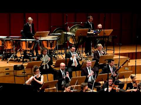 Sinfonia da camera – II – la regina gioiosa