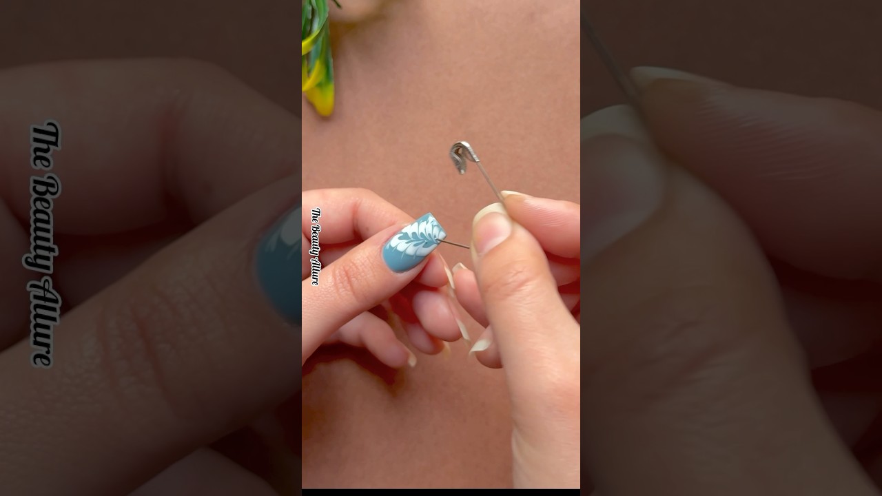 💅🧷Simple nail art with safety pin #nailart2025 #shorts #shortvideo